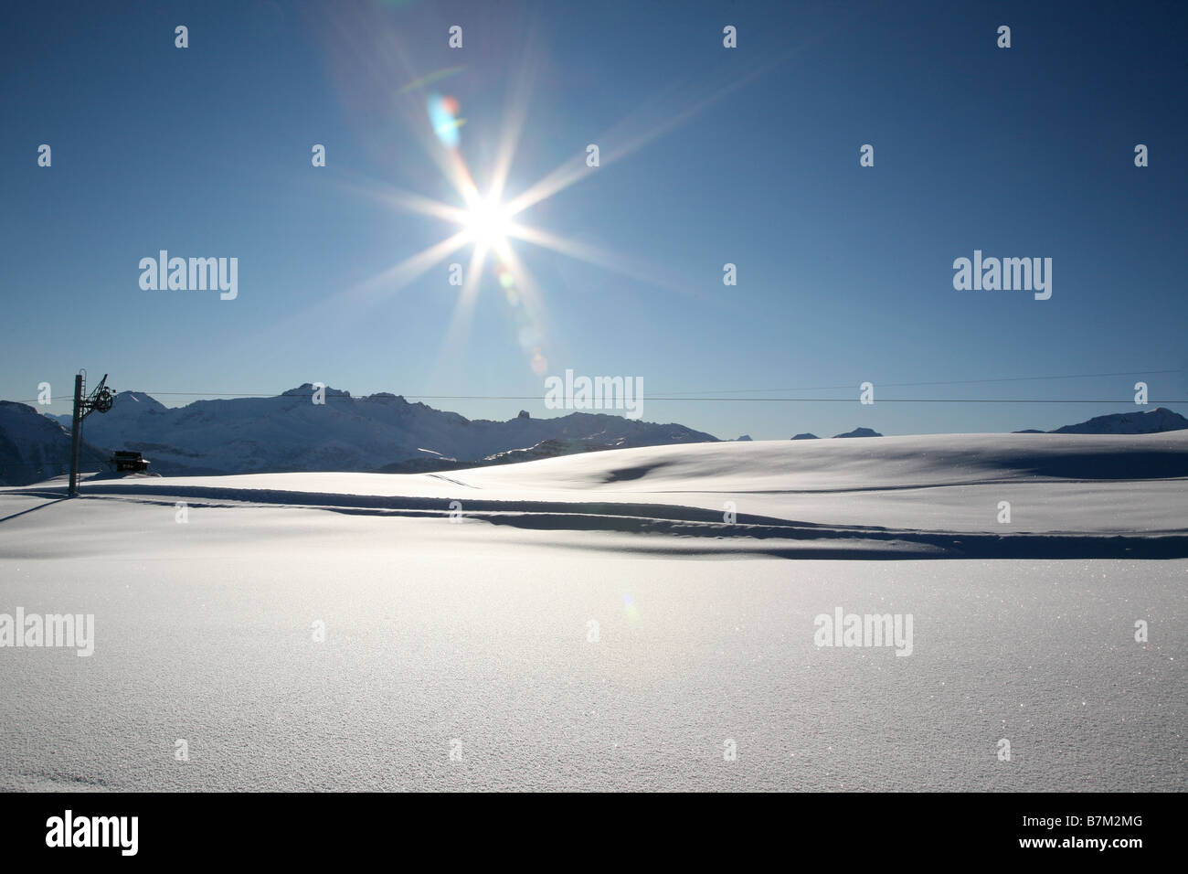 Ski lift over ski resort hi-res stock photography and images - Alamy