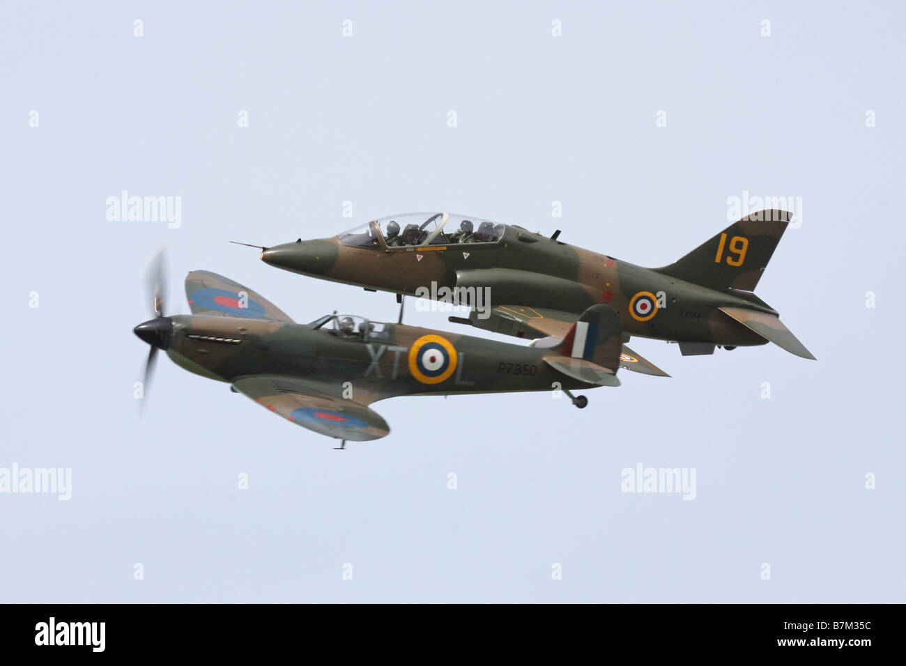 Spitfire in formation hi-res stock photography and images - Alamy