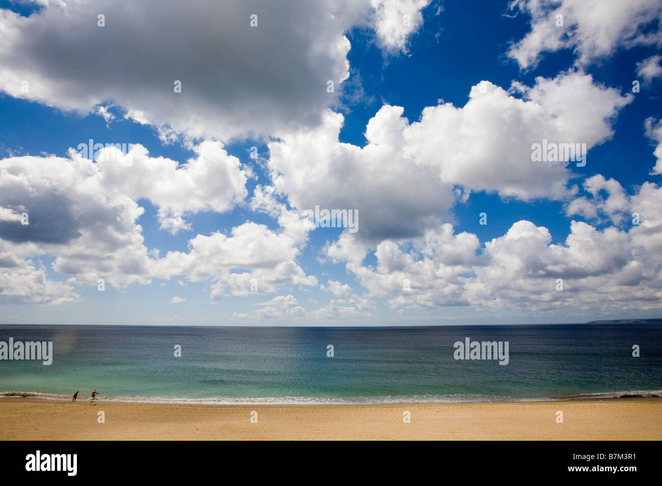Cornwall beach sand hi-res stock photography and images - Alamy