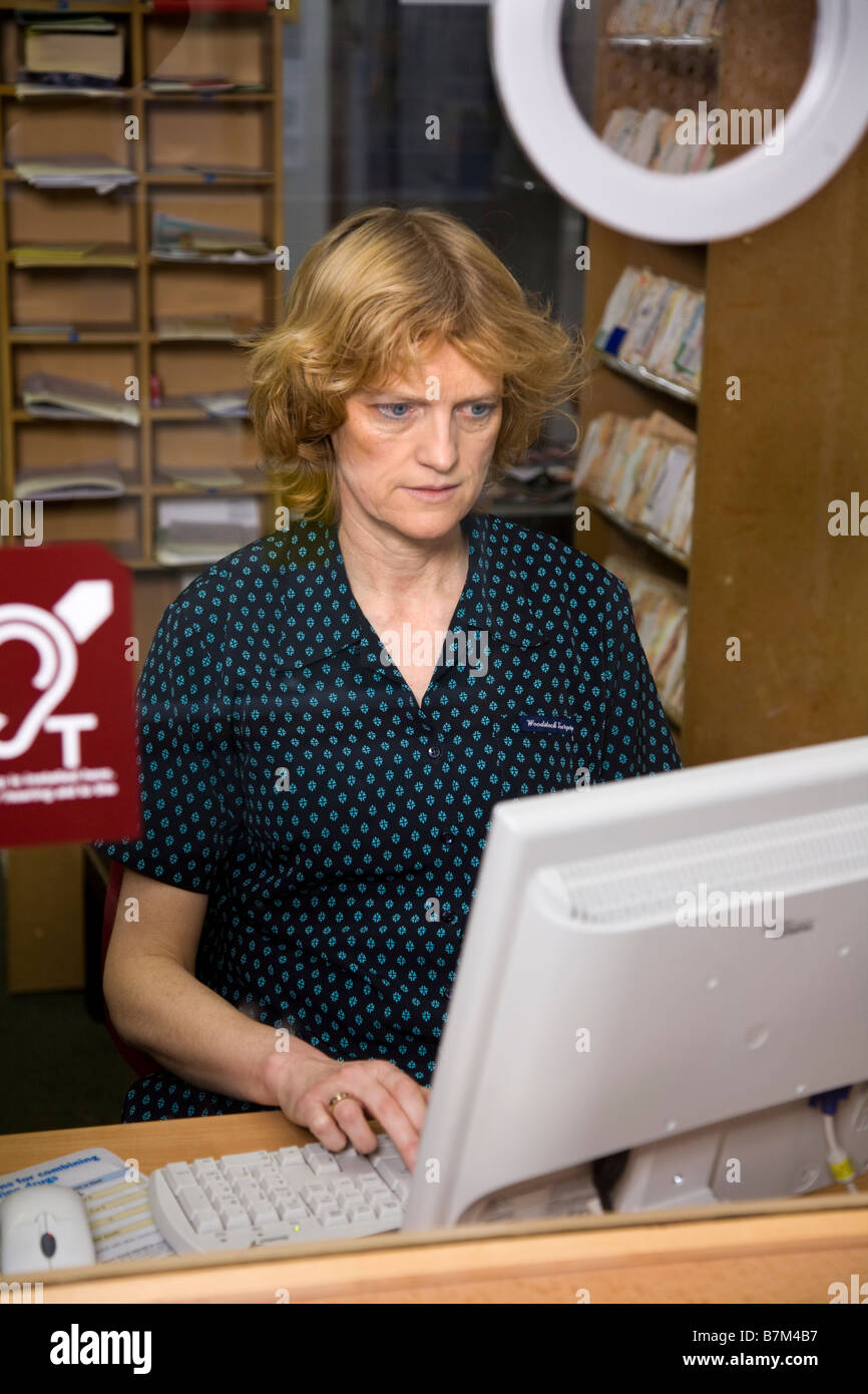 Doctors receptionist uk hi-res stock photography and images - Alamy
