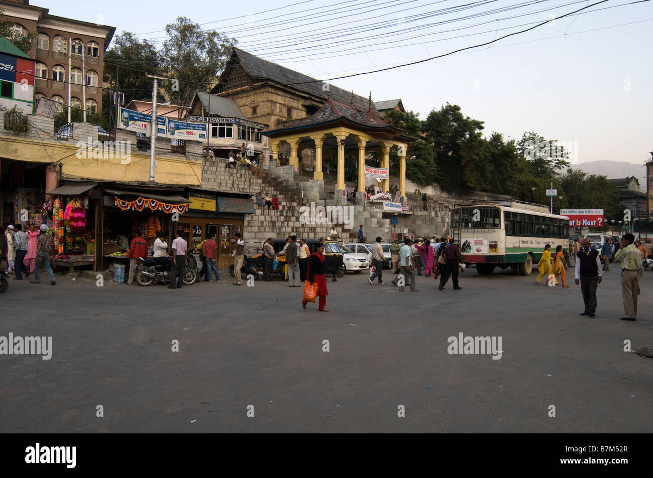 Mandi market hi-res stock photography and images - Alamy