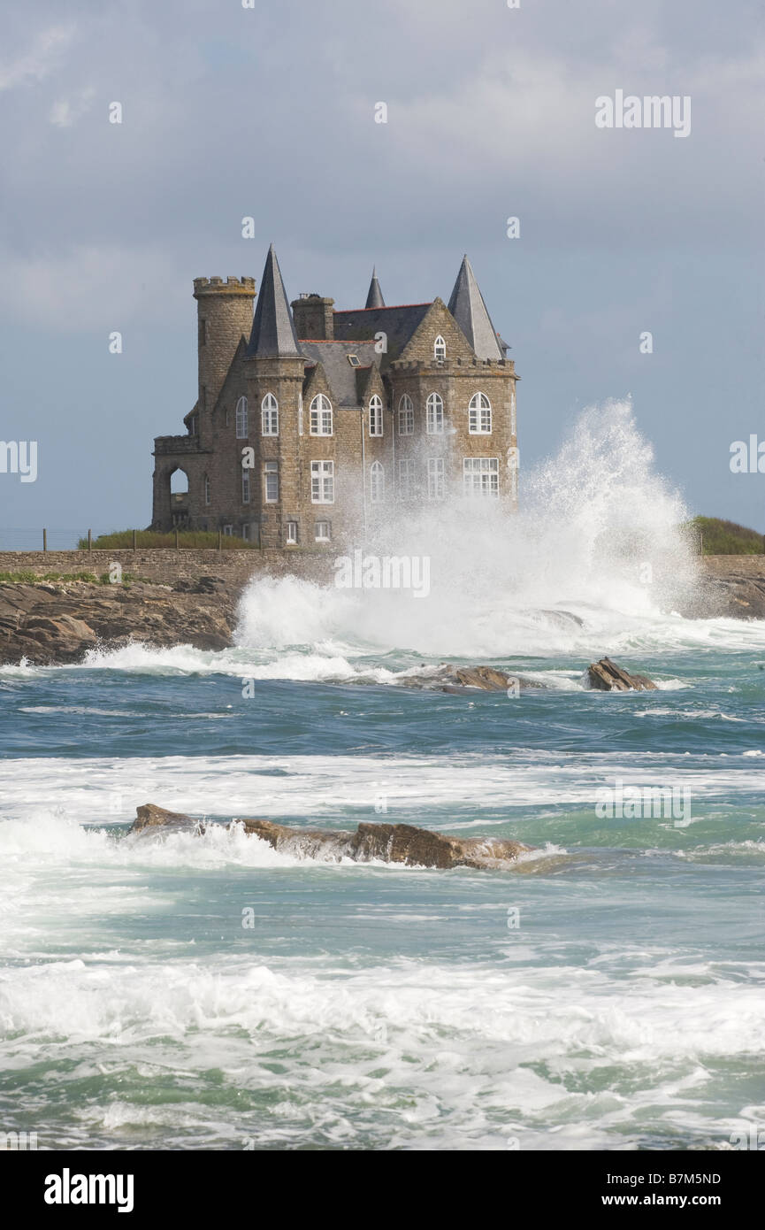 Turpault castle hi-res stock photography and images - Alamy