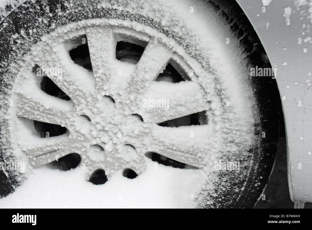 Snowy tyre hi-res stock photography and images - Alamy
