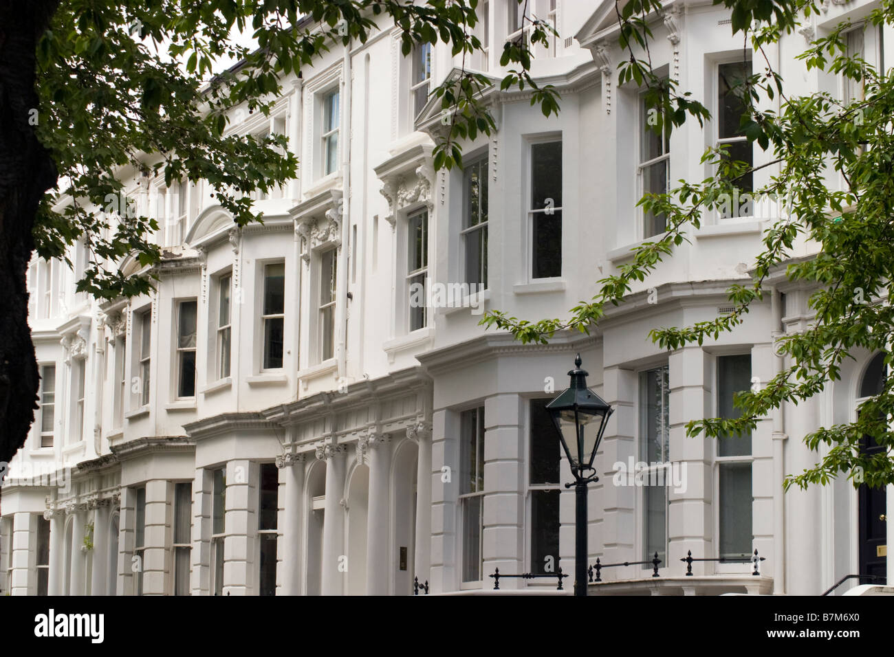 London Terraced Housing Stock Photo - Alamy