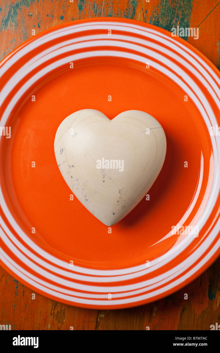 White stone heart hi-res stock photography and images - Alamy