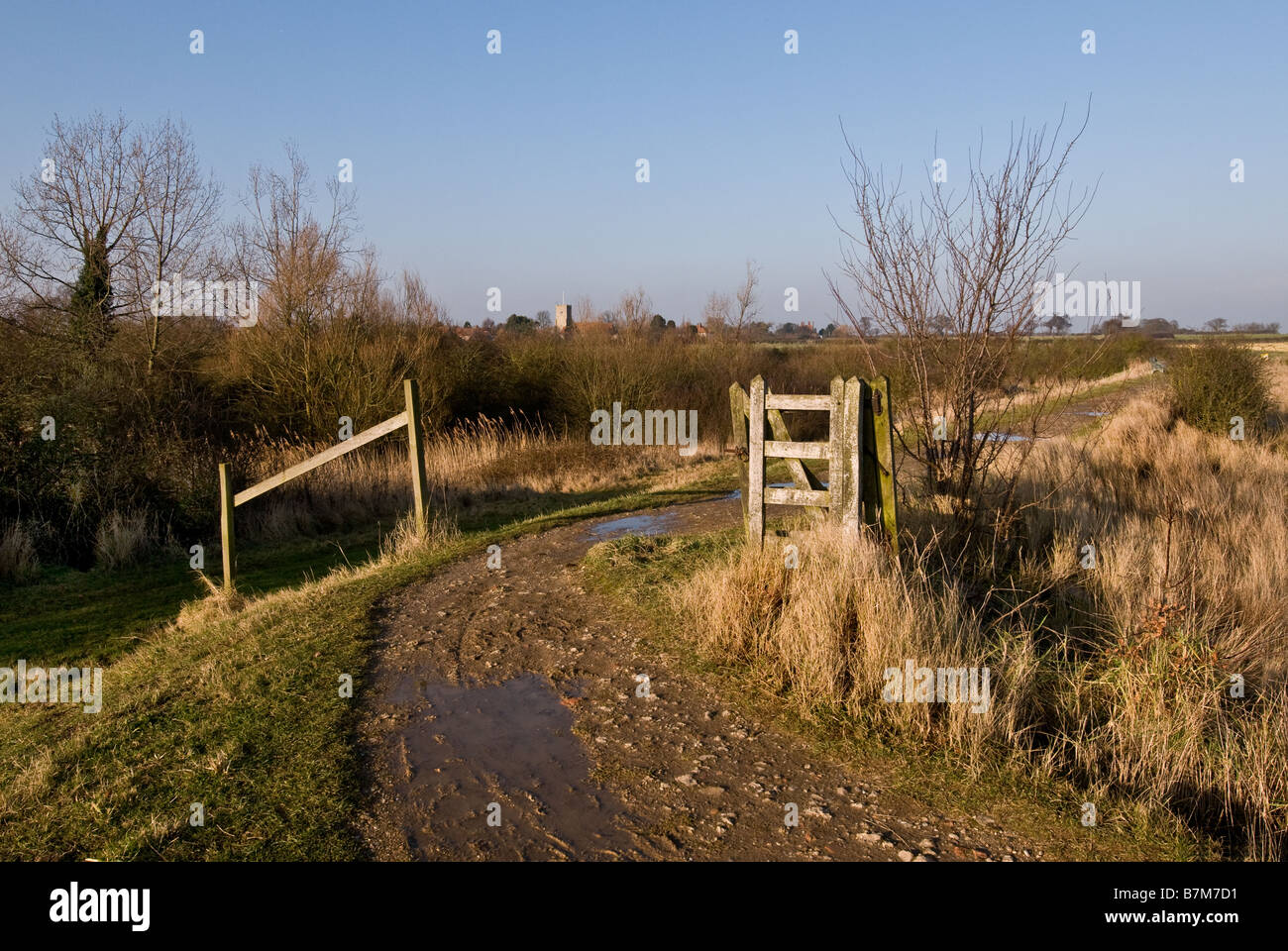 Leading to a gate hi-res stock photography and images - Alamy