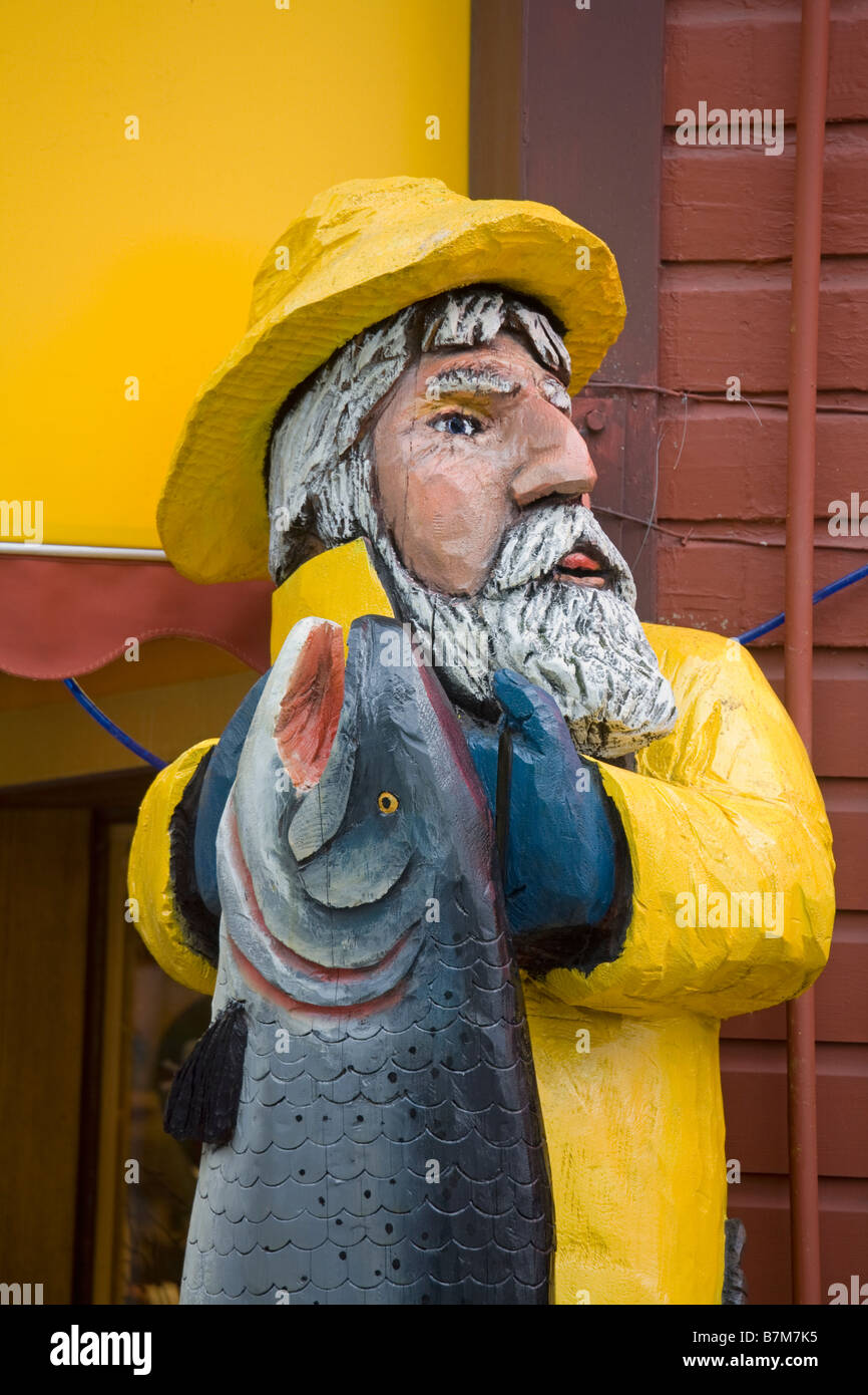 Wood carving on Pier 57 Seattle Washington State USA Stock Photo - Alamy