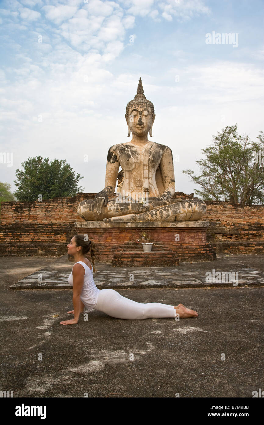 yoga, woman, buddha, doing yoga in front of monument, sacred space ...