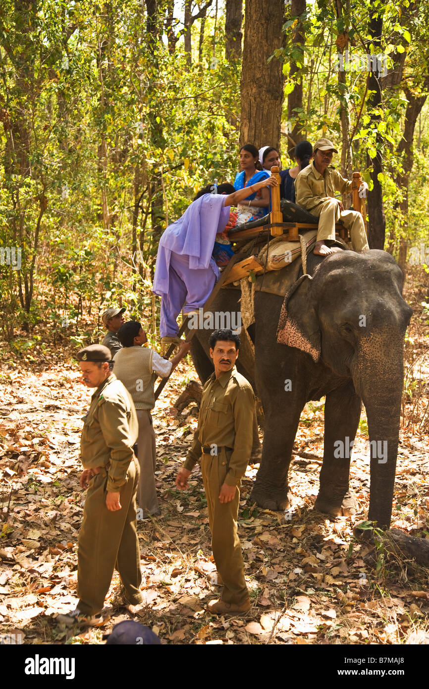 Indian nuns hi-res stock photography and images - Alamy