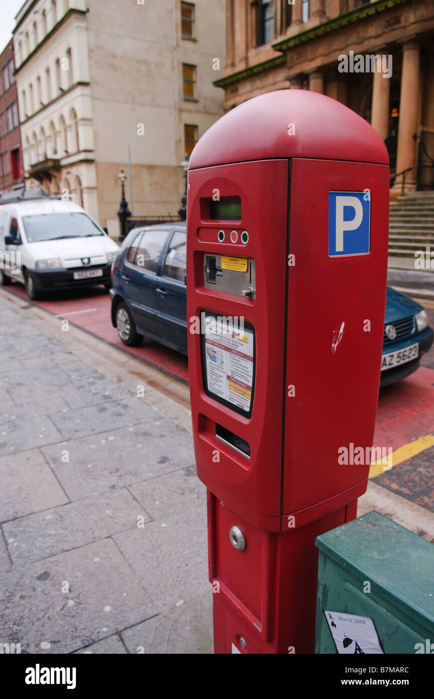 Street parking meter/ticket machine Stock Photo - Alamy