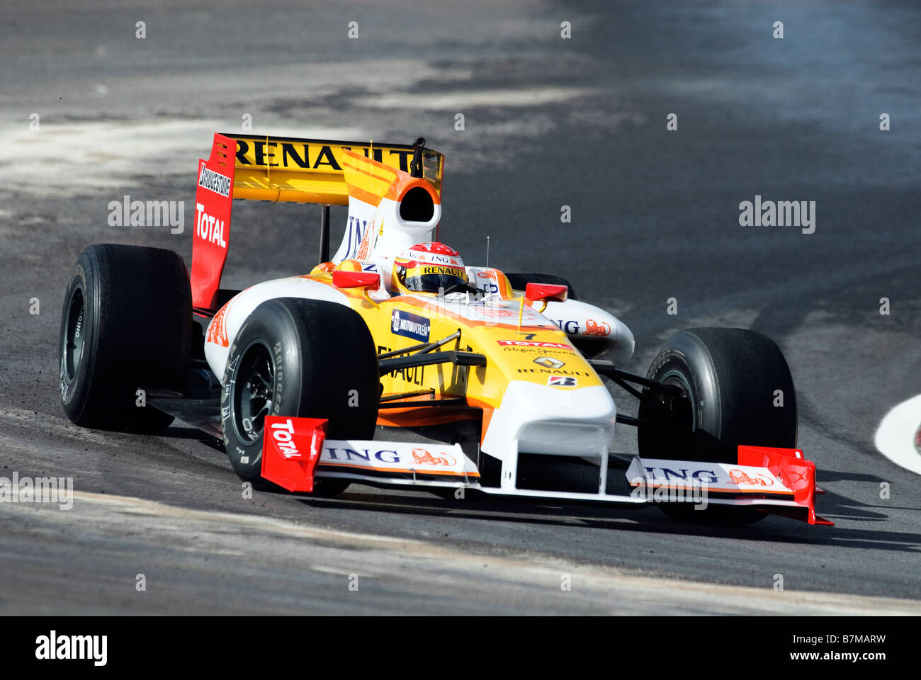 Fernando ALONSO testdrives the Renault R29 Formula One car in January ...