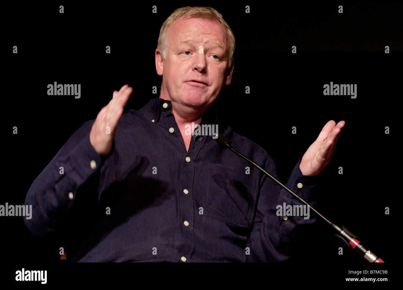 Comedian les dennis hi-res stock photography and images - Alamy