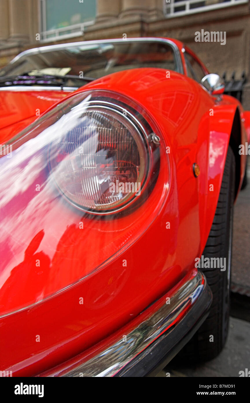 Sleek curves of Ferrari headlight and front wing Stock Photo - Alamy