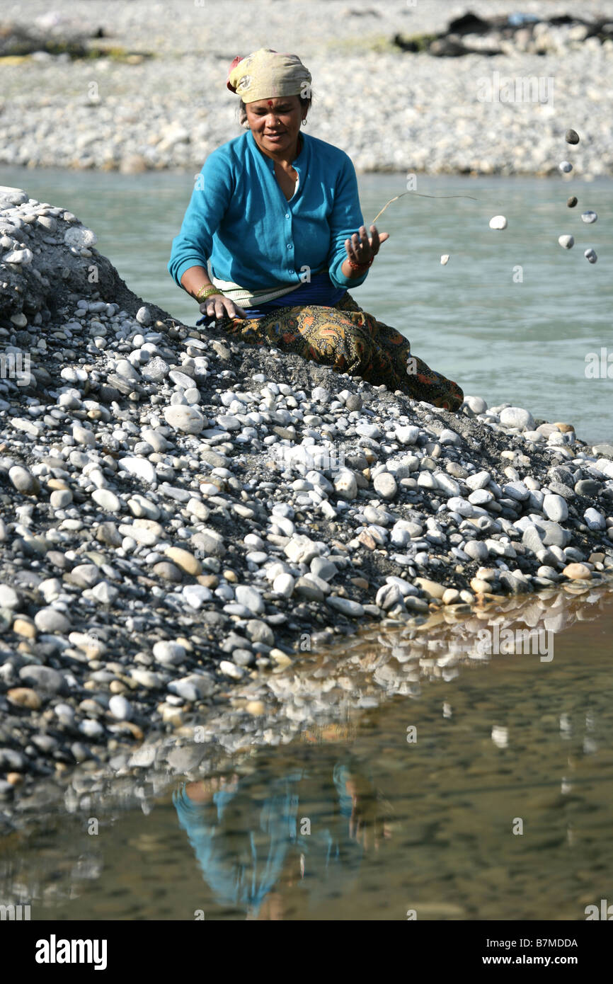 Sorting sort river quarry stone hi-res stock photography and images - Alamy