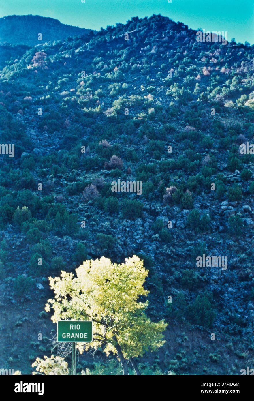 Rio grande river sign hi-res stock photography and images - Alamy