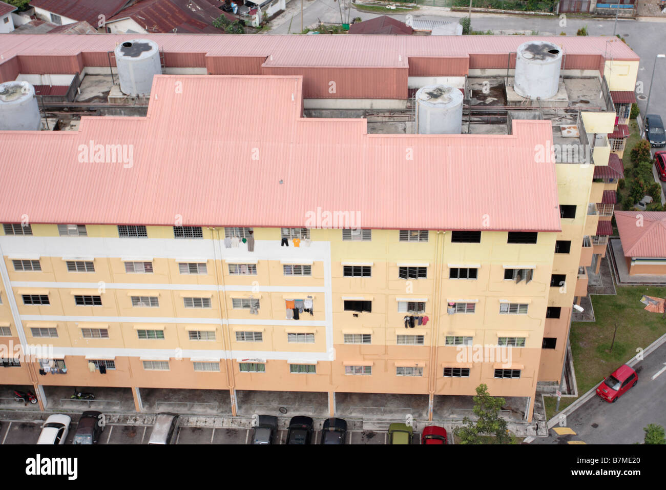 Water tank on high rise building hi-res stock photography and images ...