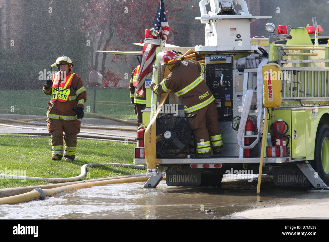 Firefighters respond to a serious industrial fire Stock Photo - Alamy
