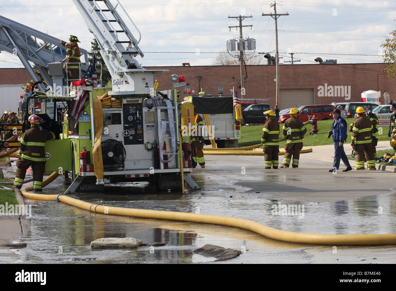 Firefighters respond to a serious industrial fire Stock Photo - Alamy