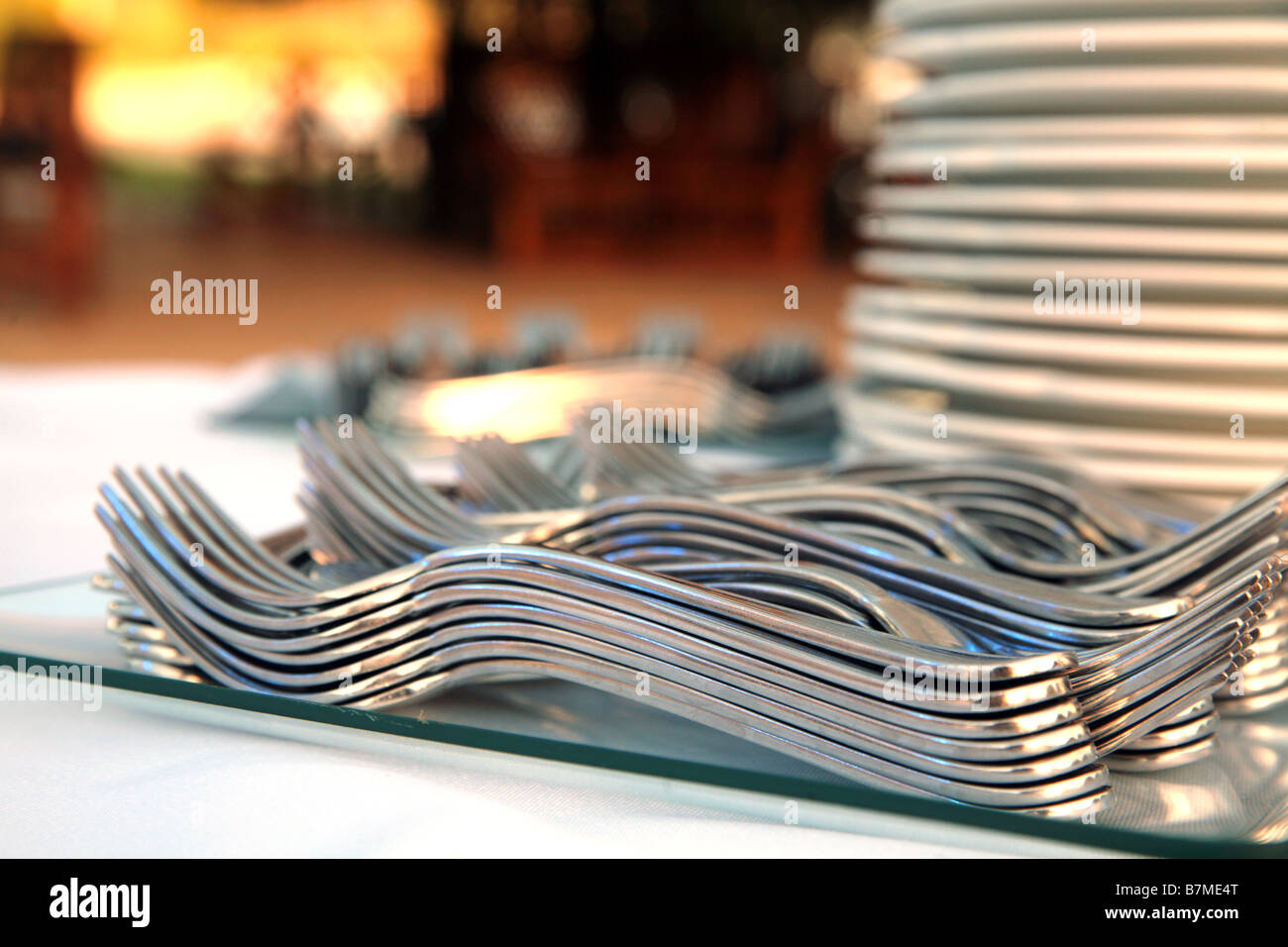 Pile of forks hi-res stock photography and images - Alamy