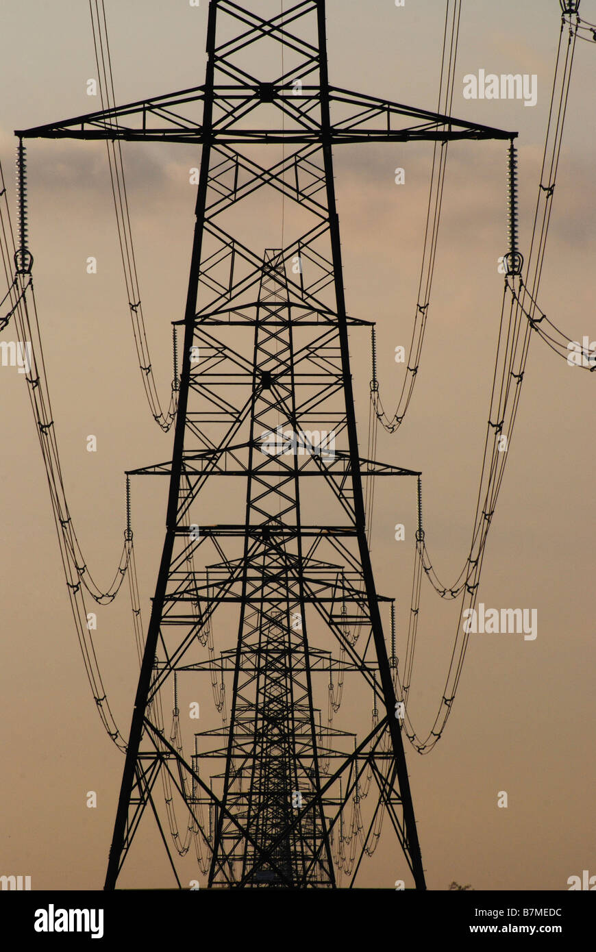 electricity pylons power lines near Dungeness nuclear power station ...