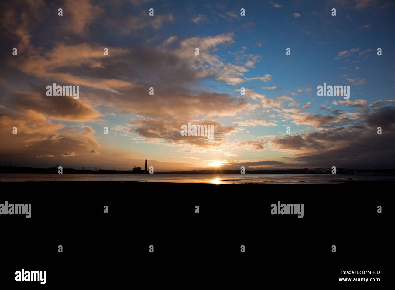 Longannet power station Grangemouth forth estuary scotland uk Stock ...