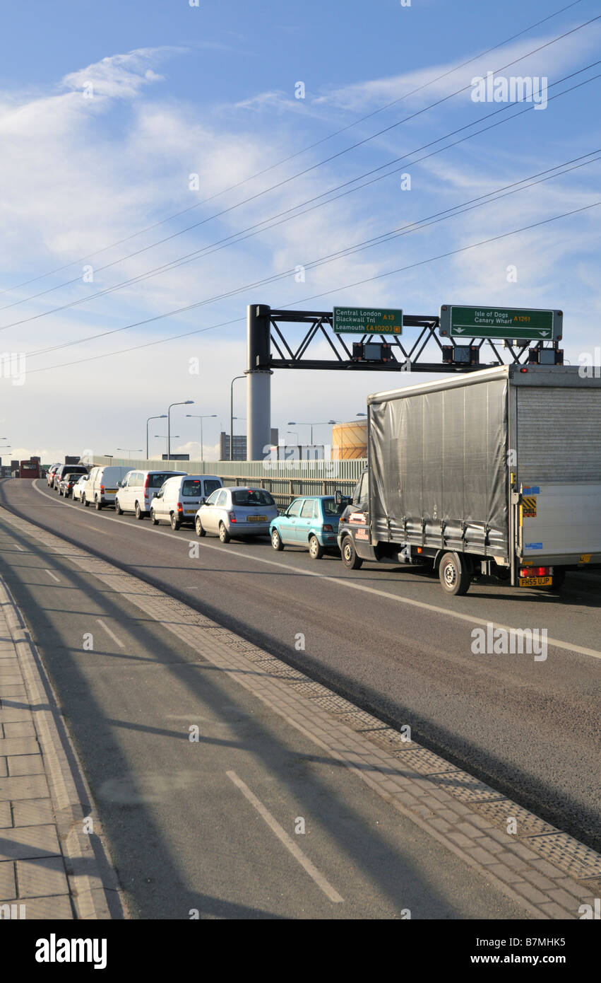 London traffic congestion hi-res stock photography and images - Alamy