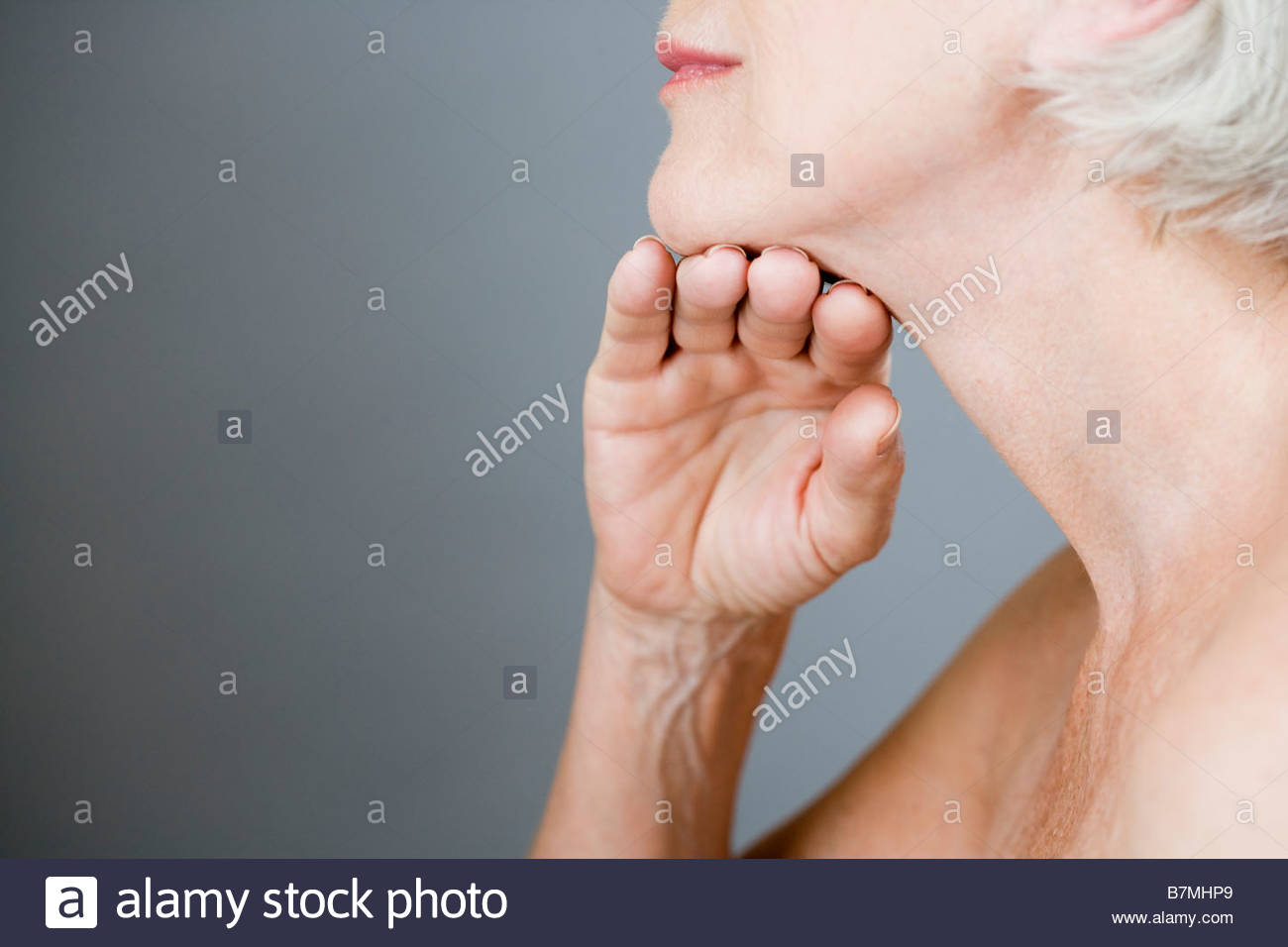 Hand Under Chin Stock Photos & Hand Under Chin Stock Images - Alamy