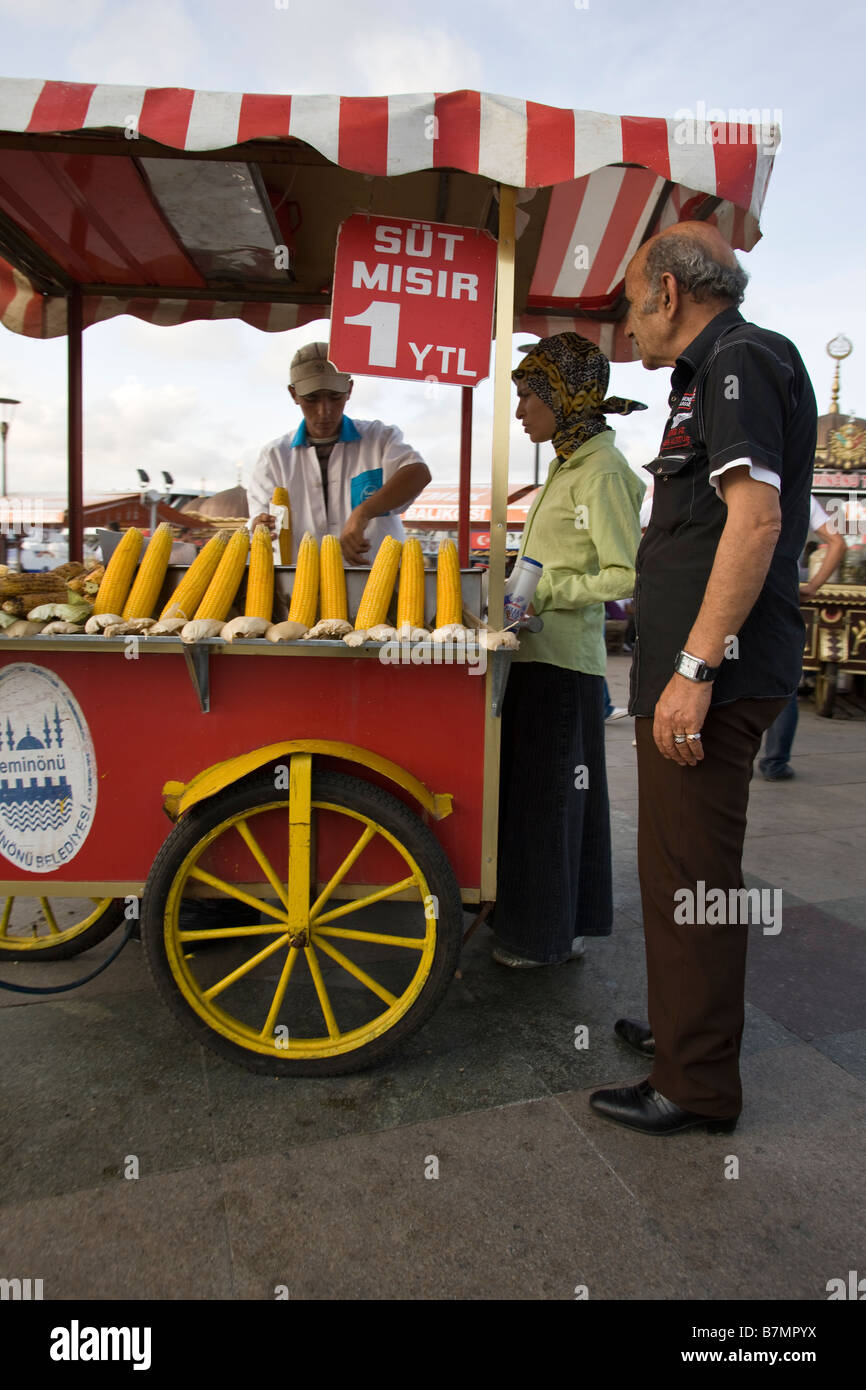 Corn Vendor Istanbul Turkey Stock Photo - Alamy