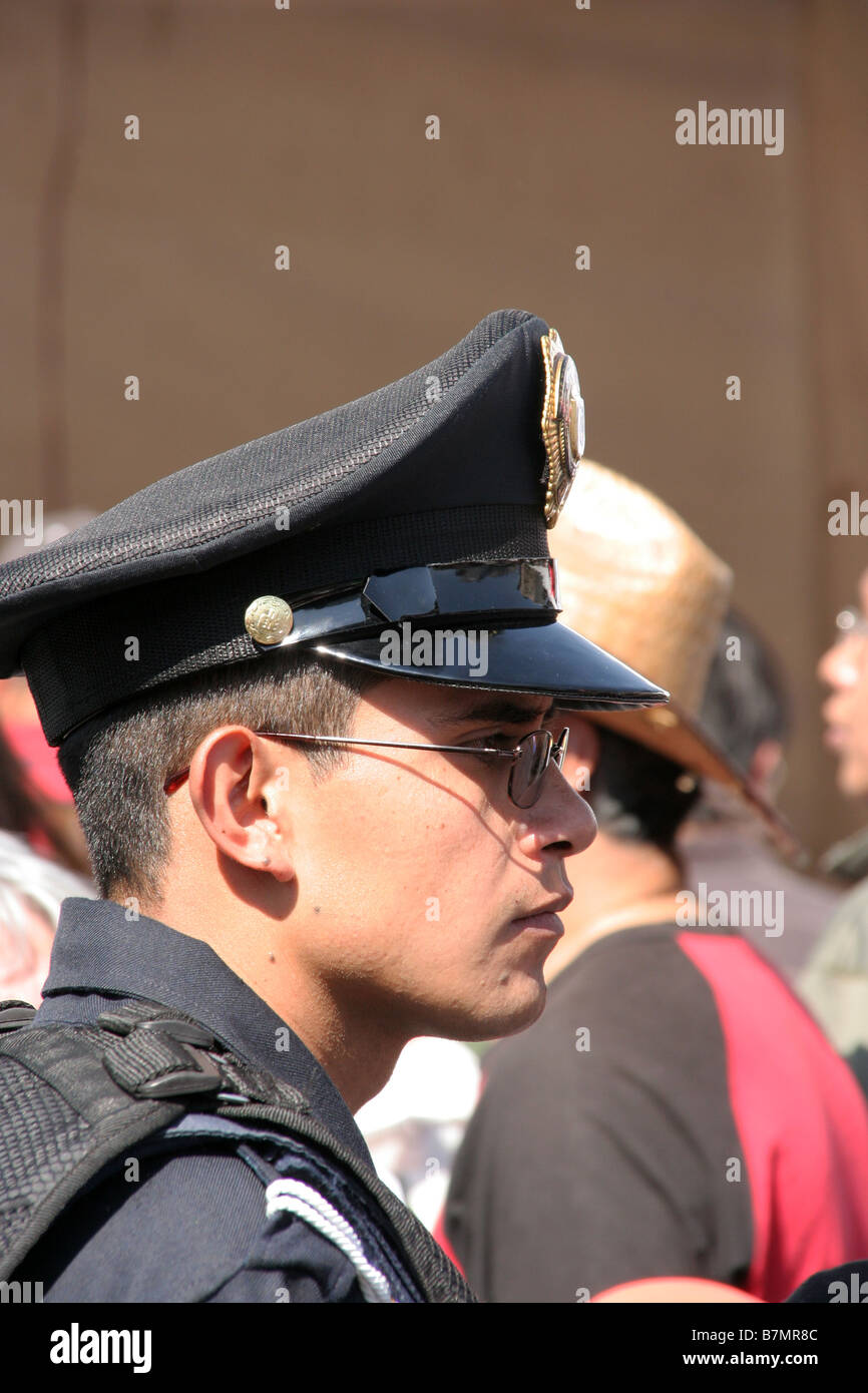 Mexican policeman hi-res stock photography and images - Alamy