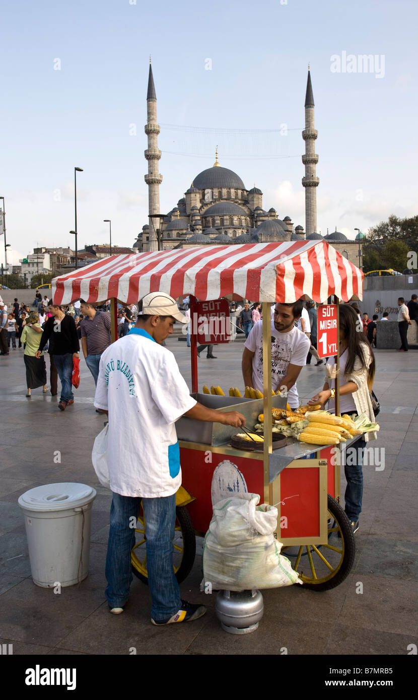 Corn Vendor Istanbul Turkey Stock Photo - Alamy