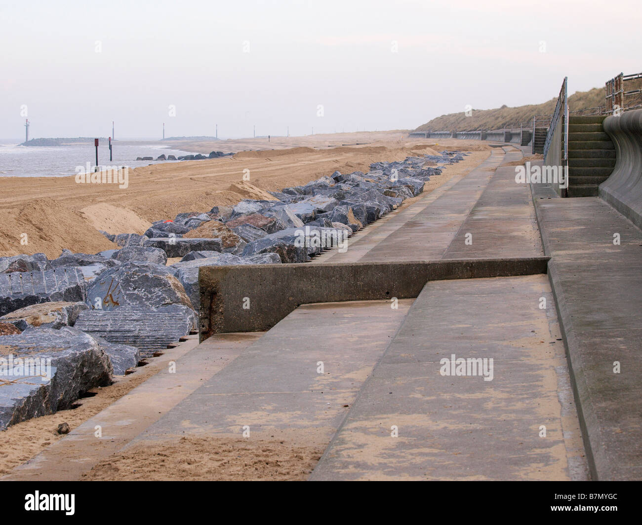 SEA DEFENCES AT ECCLES ON SEA NORFOLK EAST ANGLIA ENGLAND UK Stock ...