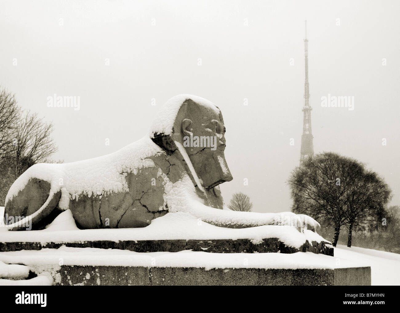 Sphinx in the snow in Crystal Palace park Stock Photo - Alamy