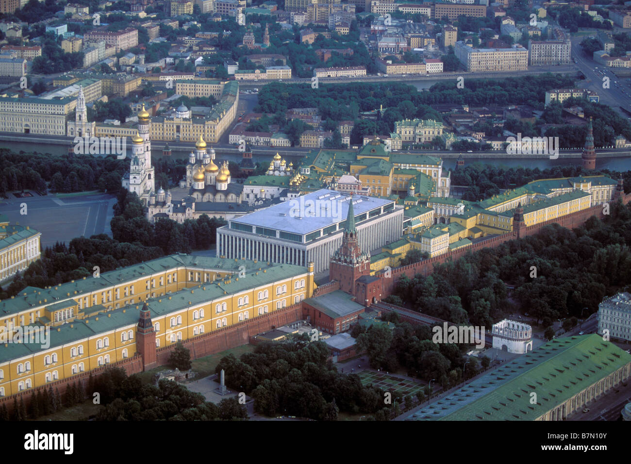 Kremlin aerial view moscow hi-res stock photography and images - Alamy