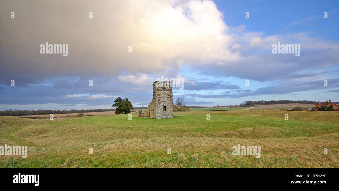 Medieval earthworks hi-res stock photography and images - Alamy