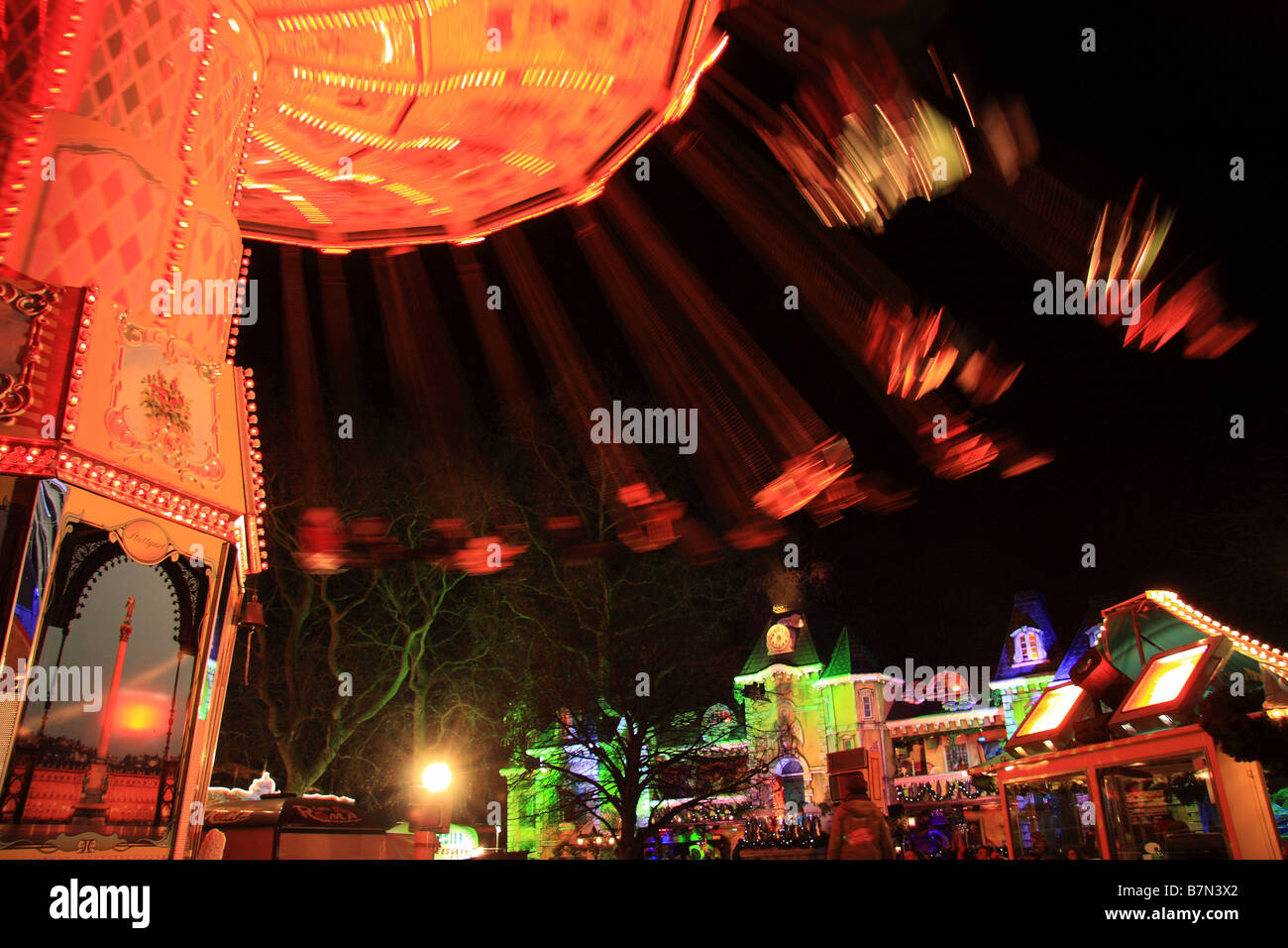 Chained seat funfair ride night hi-res stock photography and images - Alamy
