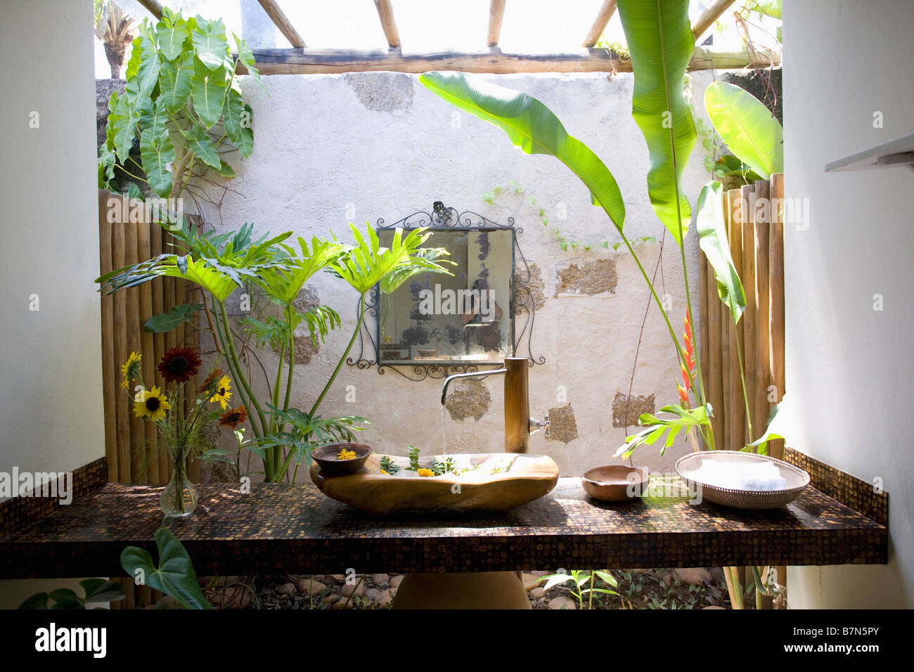 Rustic coastal hi-res stock photography and images - Alamy