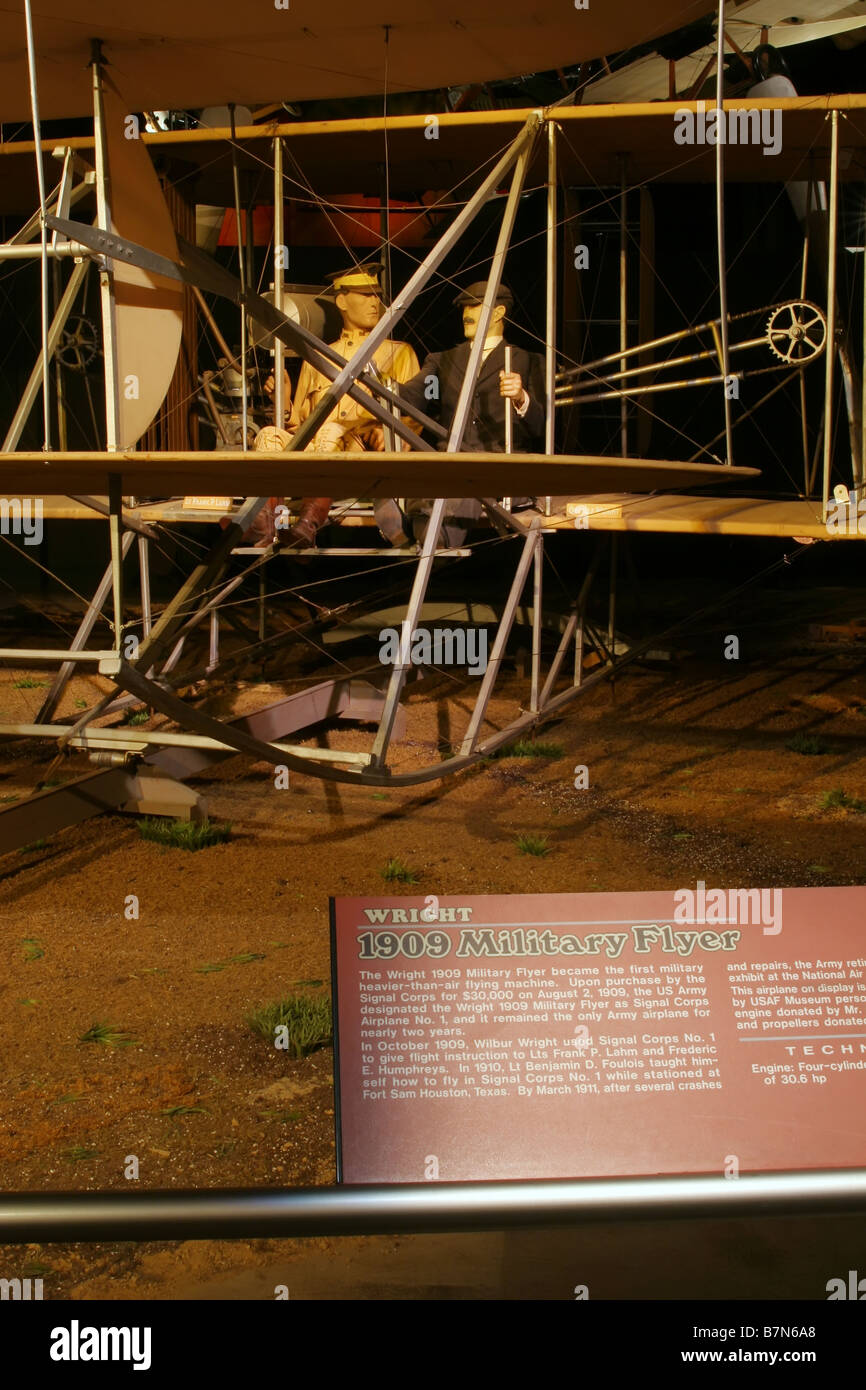 Wright 1909 Military Flyer Airplane Stock Photo - Alamy