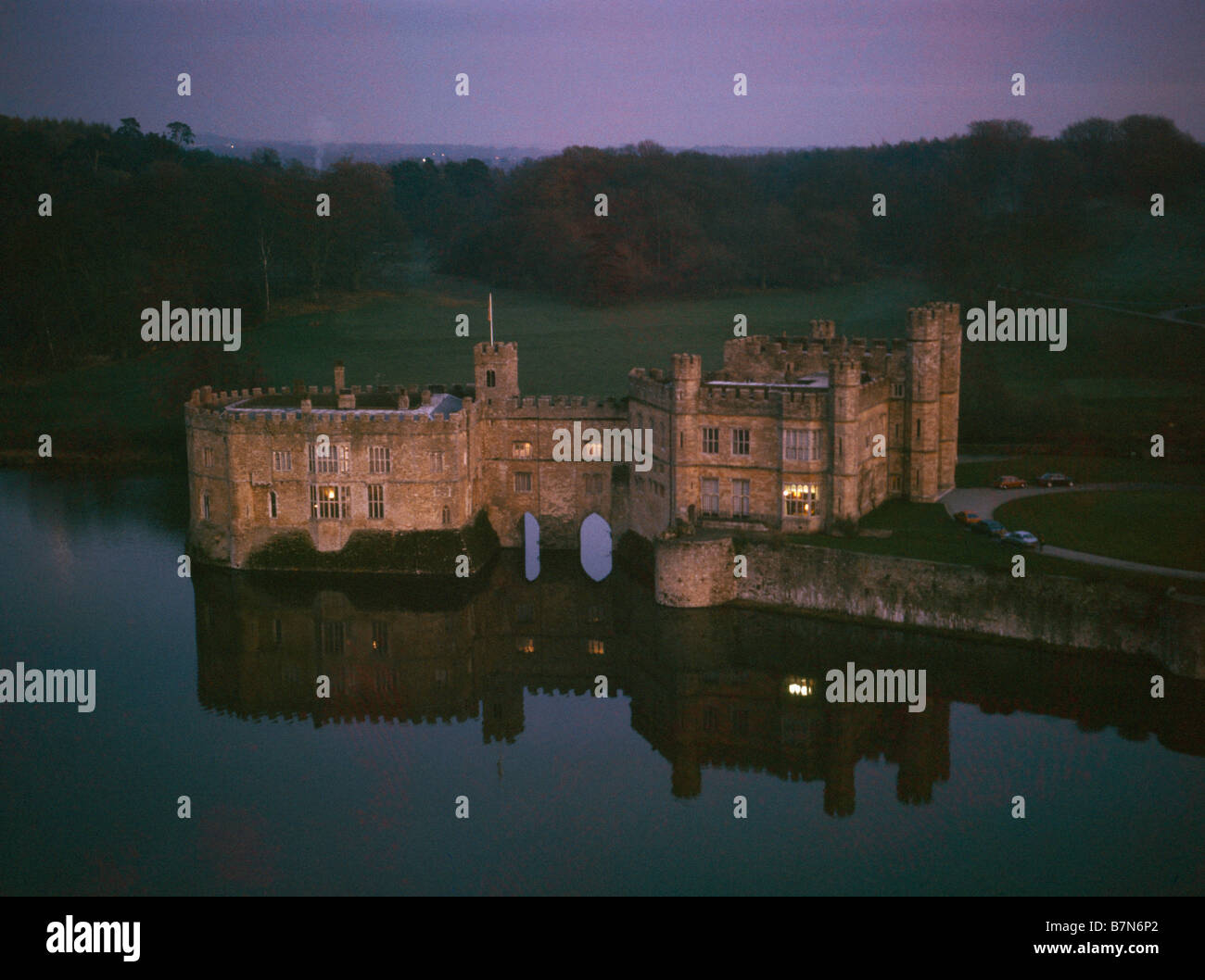 Leeds Castle Kent Night Aerial View Stock Photo - Alamy
