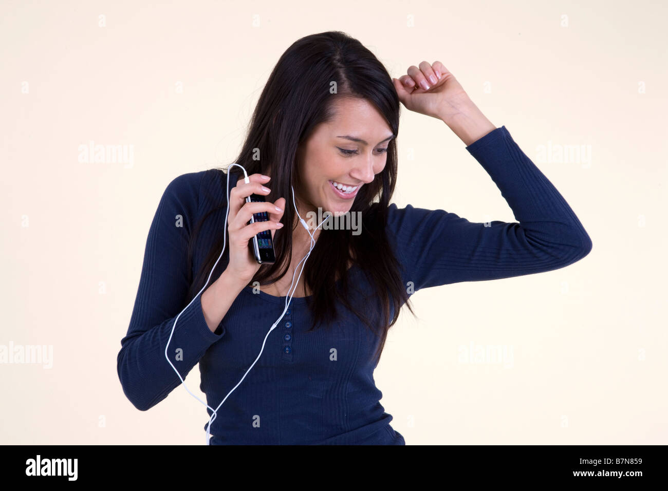 Asian girl iphone hi-res stock photography and images - Alamy