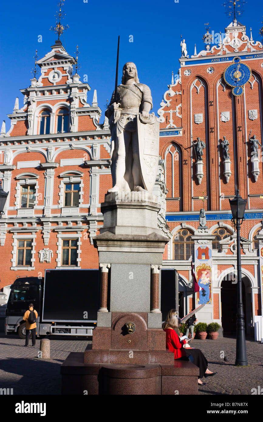 Riga monument in the Old City Stock Photo - Alamy