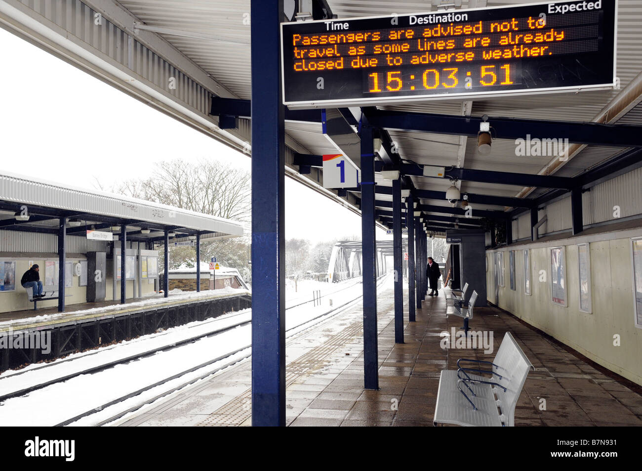 Barnes railway station hi-res stock photography and images - Alamy