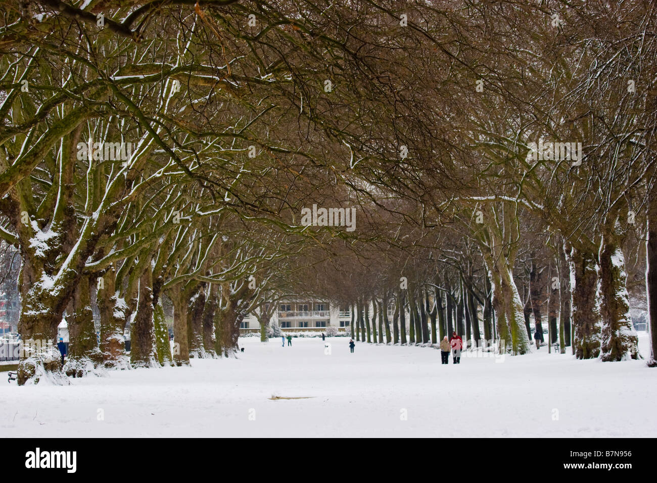 Heavy Snow Falls in London United Kingdom Stock Photo - Alamy