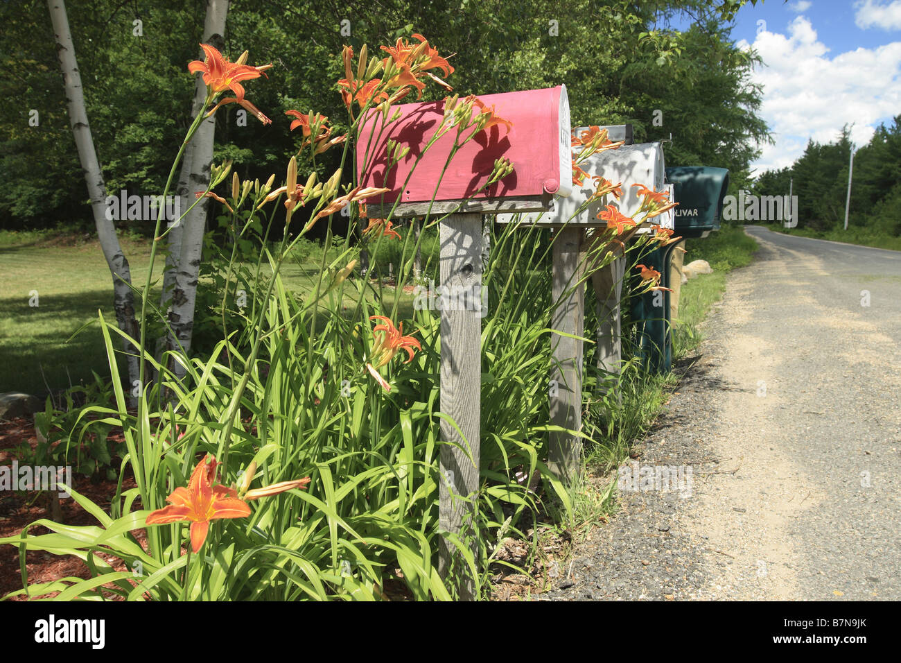 Country mail box hi-res stock photography and images - Alamy