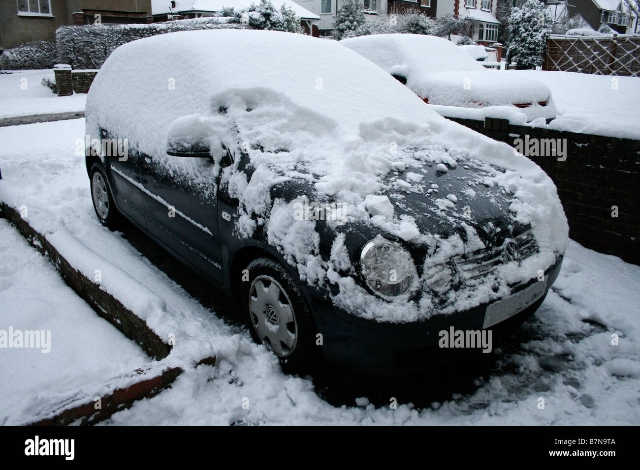 Car stuck in snow hi-res stock photography and images - Alamy