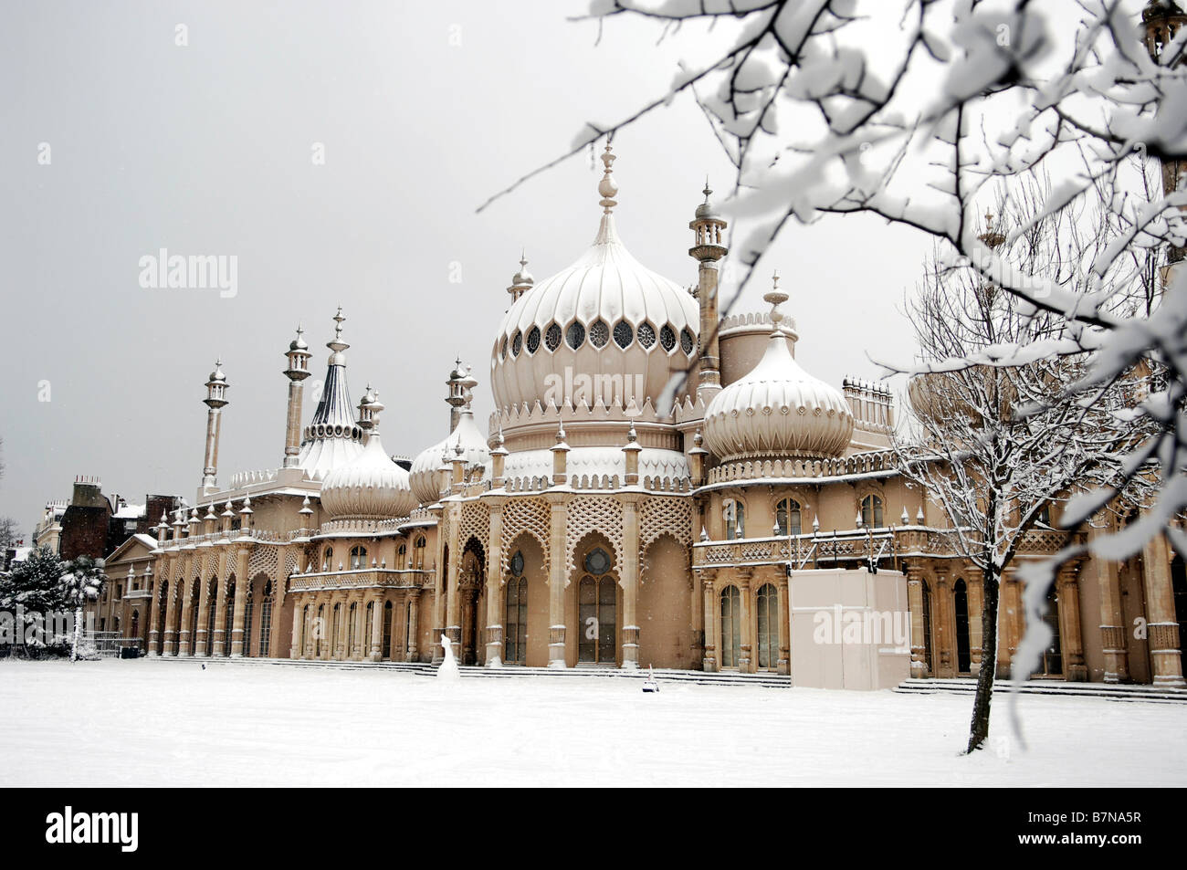 Brighton snow uk hi-res stock photography and images - Alamy
