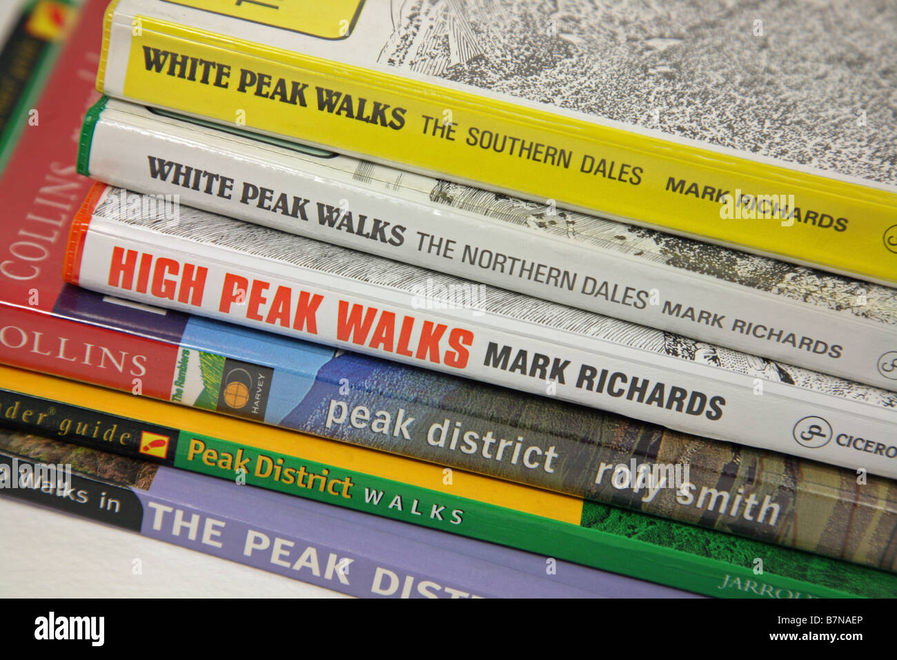 Peak district walking books hi-res stock photography and images - Alamy