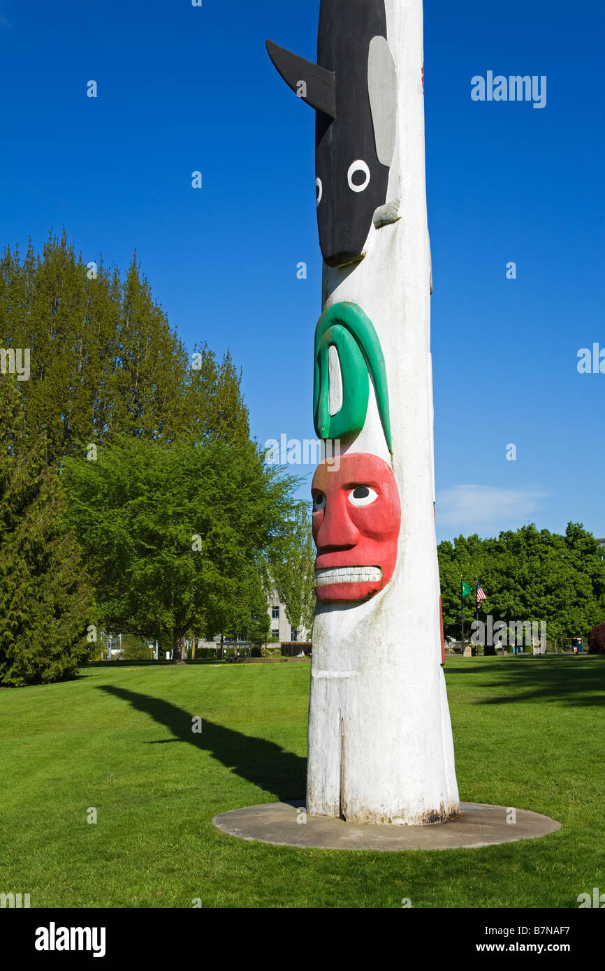 Totem Pole by William Shelton State Capitol Grounds Olympia Washington ...