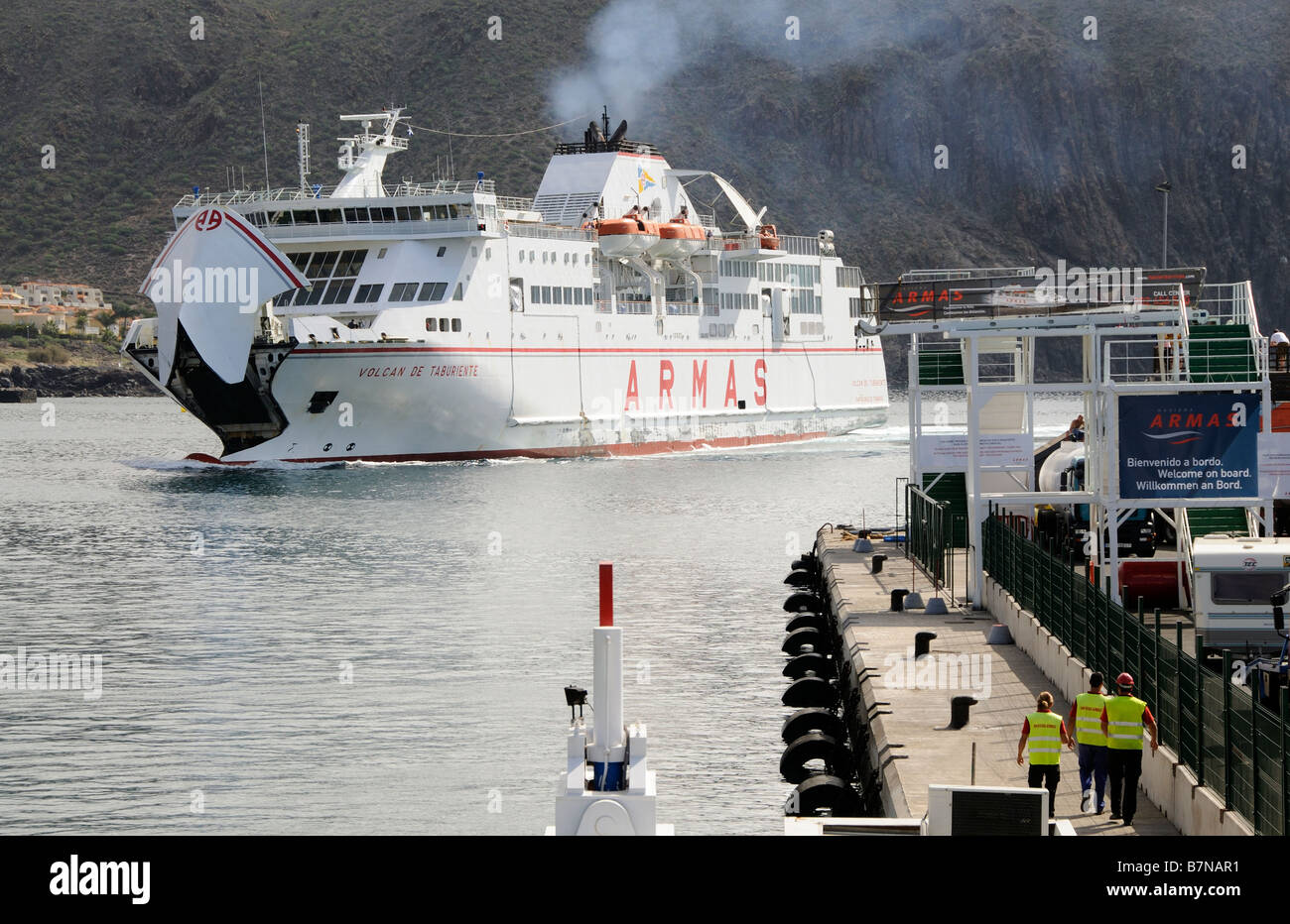Roro inter island ferry arriving in port with bow door open Los ...