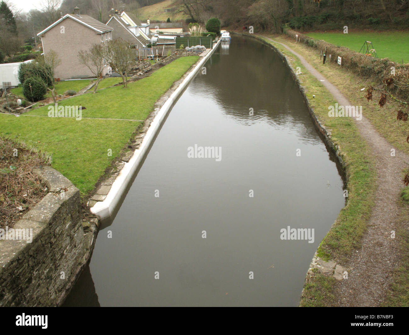 Canal boat govilon wharf govilon hi-res stock photography and images ...