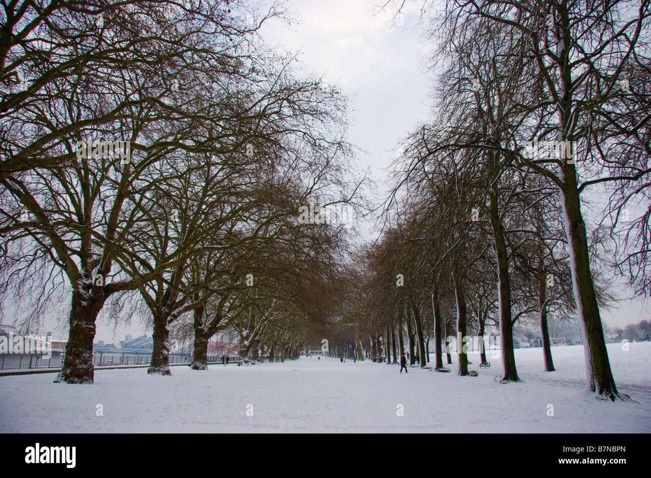 Heavy Snow Falls in London United Kingdom Stock Photo - Alamy